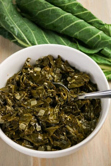 Braised Collard Greens Recipe Made from Scratch - Veggie Chopsticks